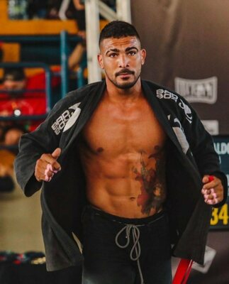 Nivaldo Neto ("Aranha") | MMA Fighter Page | Tapology