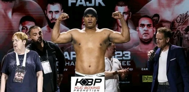 Carlos Castillo ("Hulk") | Boxer Page | Tapology