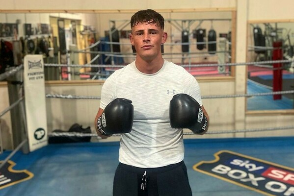 Matt Jones | Boxer Page | Tapology