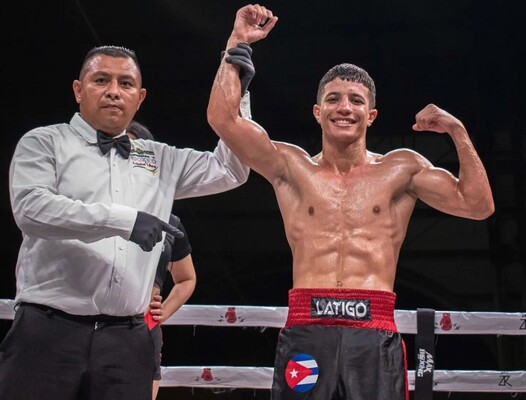 Marcos Peña ("Látigo") | Boxer Page | Tapology