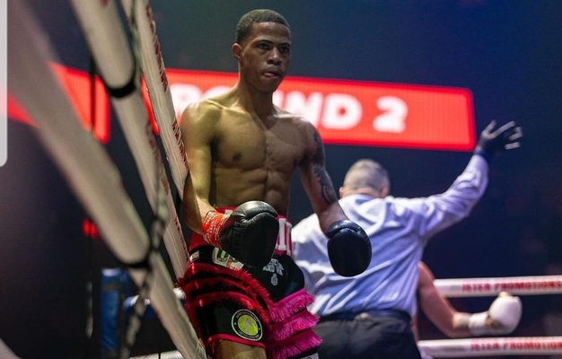 Mehki Phillips ("No Limit") | Boxer Page | Tapology