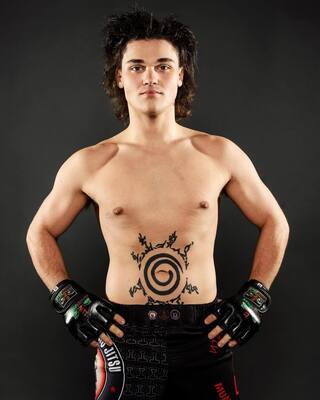 Robert Straight ("The Golden Boy") | MMA Fighter Page | Tapology