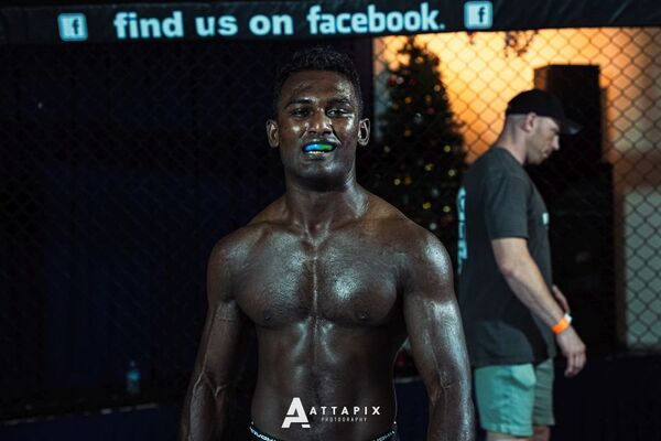 Isaac Moores | MMA Fighter Page | Tapology