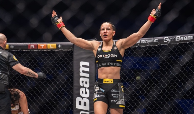 Alina Dalaslan ("Iron Fist") | MMA Fighter Page | Tapology