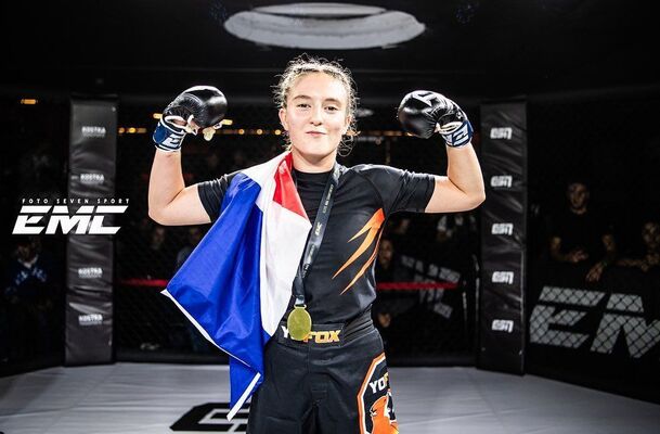 Lola Ruelle | MMA Fighter Page | Tapology