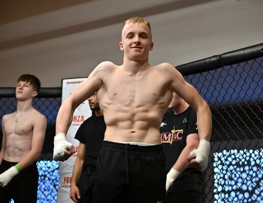 Archie Thompson | MMA Fighter Page | Tapology