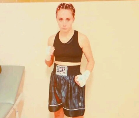 Lara Joly | Boxer Page | Tapology