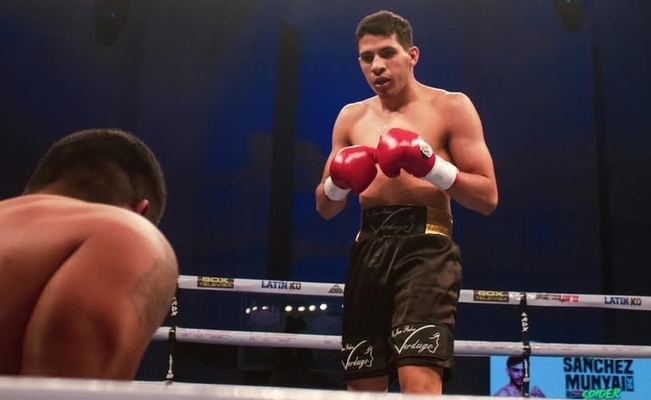 Alejandro Tapia | Boxer Page | Tapology