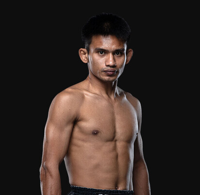 Jaoinsee PK Saenchai | Fighter Page | Tapology