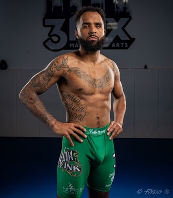 Lachlan Jones ("Bulletproof") | Fighter Page | Tapology