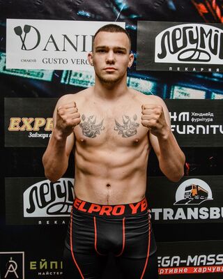 Danylo Pakhnenko | MMA Fighter Page | Tapology