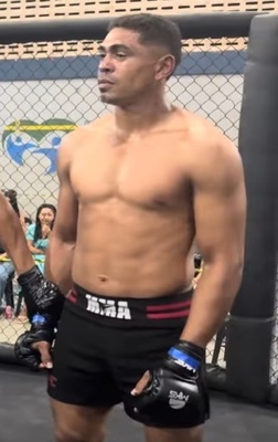 Ronny Silva ("Pitbull") | MMA Fighter Page | Tapology