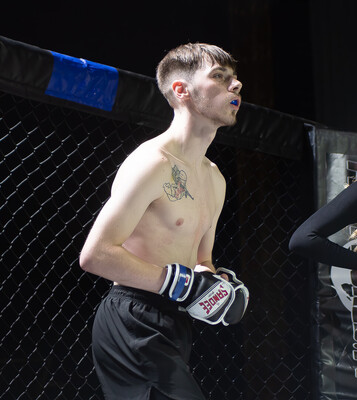Dexter Nichol | MMA Fighter Page | Tapology