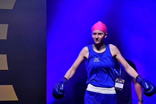 Dione Burman | Boxer Page | Tapology