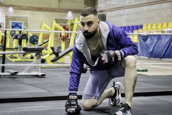 Hassan Shenaei | MMA Fighter Page | Tapology