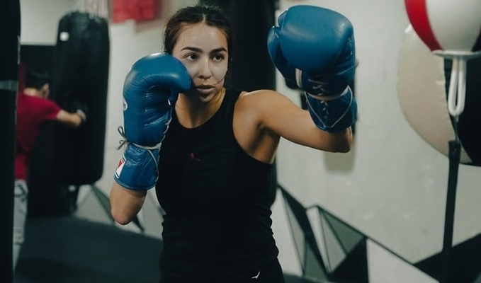 Amanda Sendejo | Boxer Page | Tapology