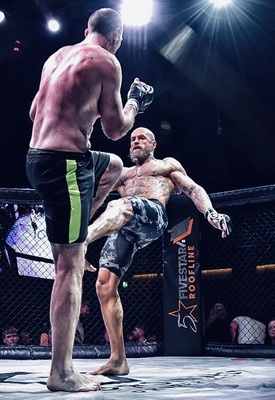 Emyr Jones ("King") | MMA Fighter Page | Tapology