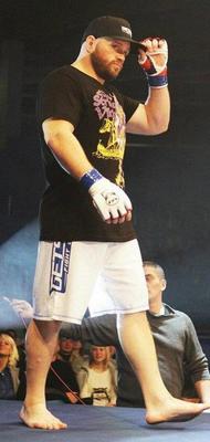 Isaiah Larson ("The Striking Viking") | MMA Fighter Page | Tapology