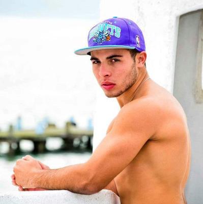 Vitor Simon | MMA Fighter Page | Tapology