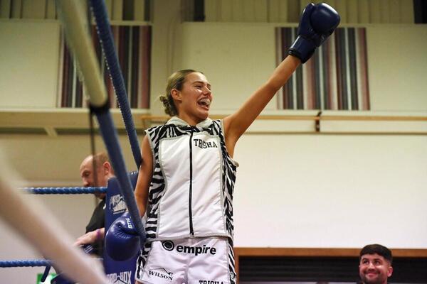 Niamh Mitchell | Boxer Page | Tapology