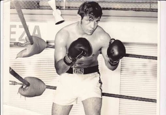 Jose Roman ("King") | Boxer Page | Tapology
