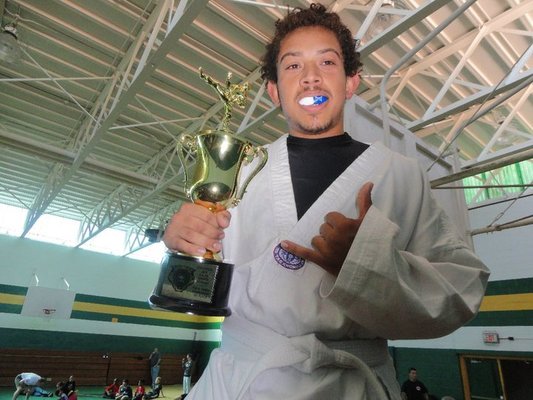 Sergio Inestroza | MMA Fighter Page | Tapology