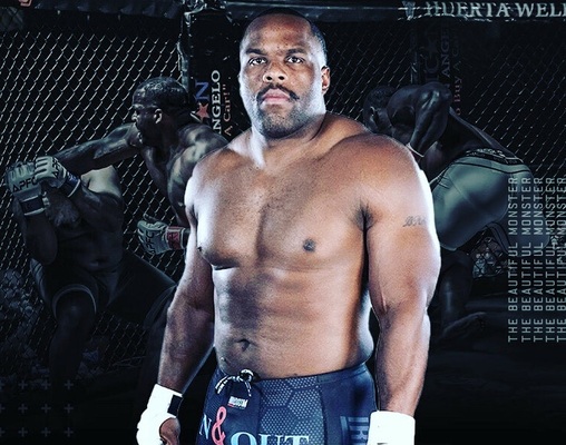 Braxton Smith ("The Beautiful Monster") | MMA Fighter Page | Tapology