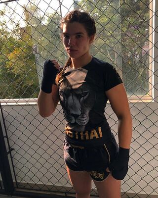 Karen Fernandes ("Zangadinha") | MMA Fighter Page | Tapology
