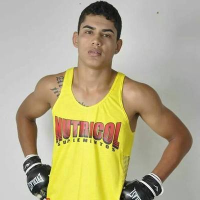 Mayk Castro ("Peruquinha") | MMA Fighter Page | Tapology