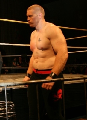 Reuben De Jong ("The Man Mountain") | MMA Fighter Page | Tapology