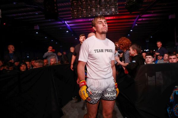 Chris Price ("Crazy") | MMA Fighter Page | Tapology